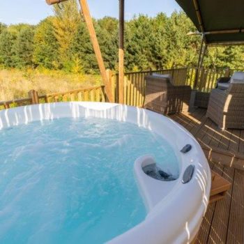 Luxury Glamping Lodges | Birdholme Glamping | Nottinghamshire